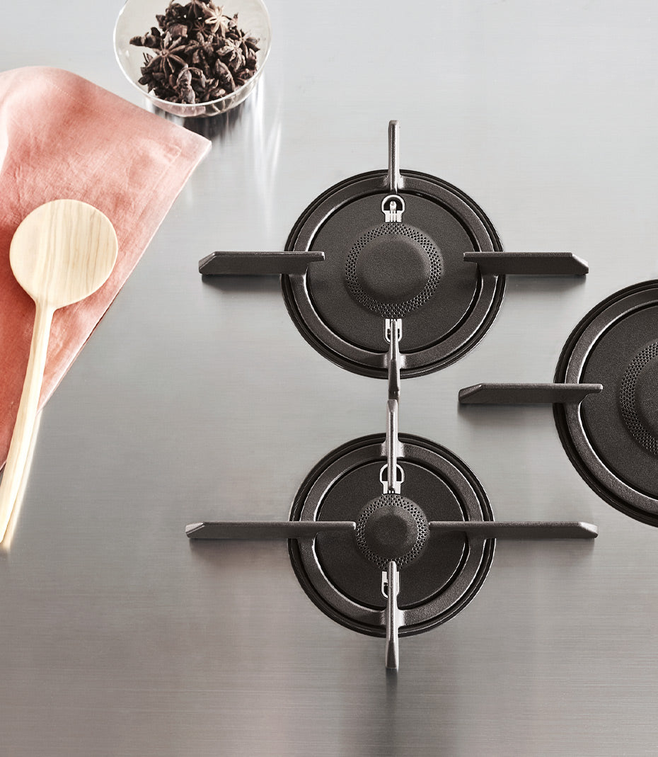 The enduring appeal of stainless steel | Poliform